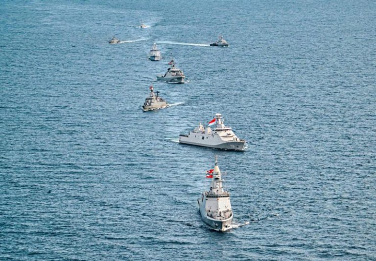 KRI REM-331 latihan gabungan Sea Garuda 22B-25 di Teluk Thailand ...