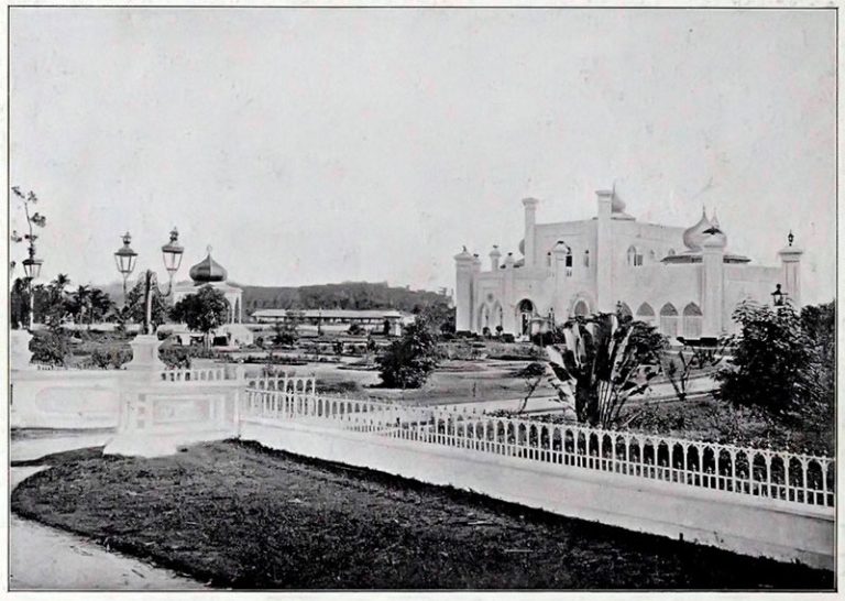 The Siak Sri Indrapura Sultanate: A Kingdom Born on the Riverbanks ...